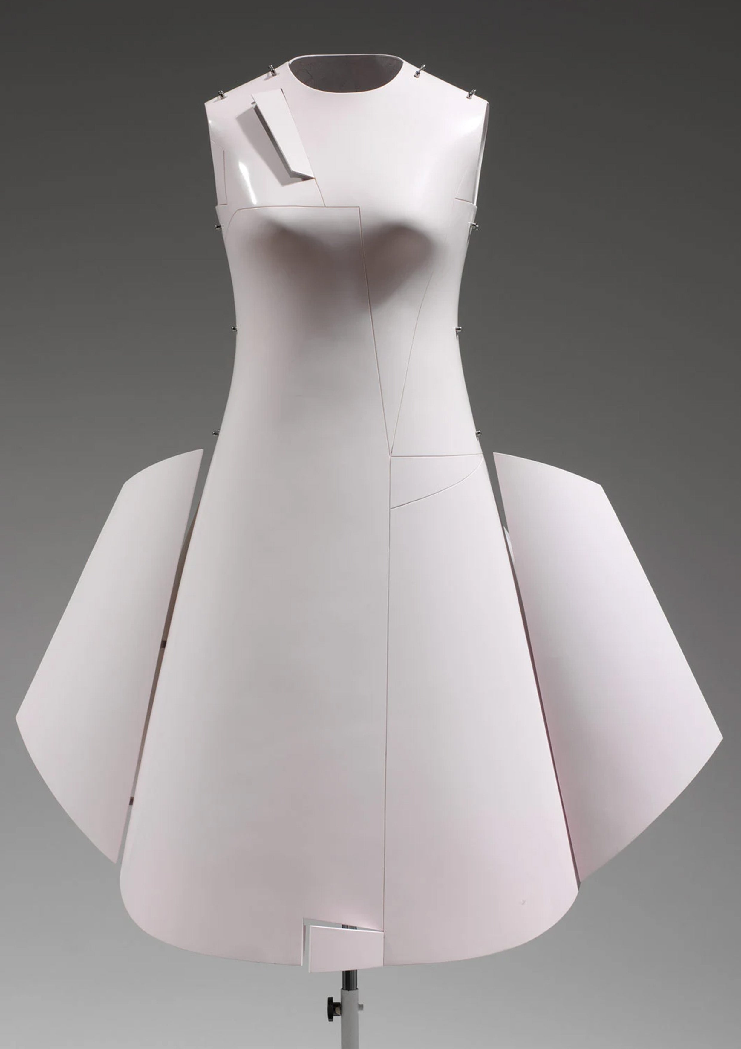 Hussein Chalayan: Technology and Fashion – Liat Brandel Fashion Design